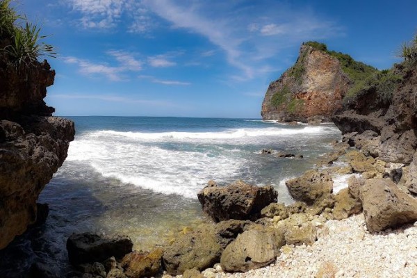 StoryMapJS: Pemetaan Objek Wisata Pantai di Gunung Kidul